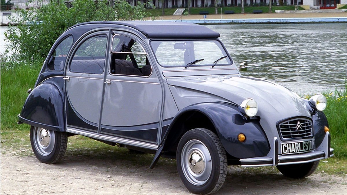 La Citroën 2CV Charleston a 40 ans | Gocar.be