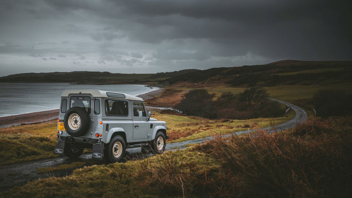 Land Rover bouwt de klassieke Defender opnieuw - Business AM