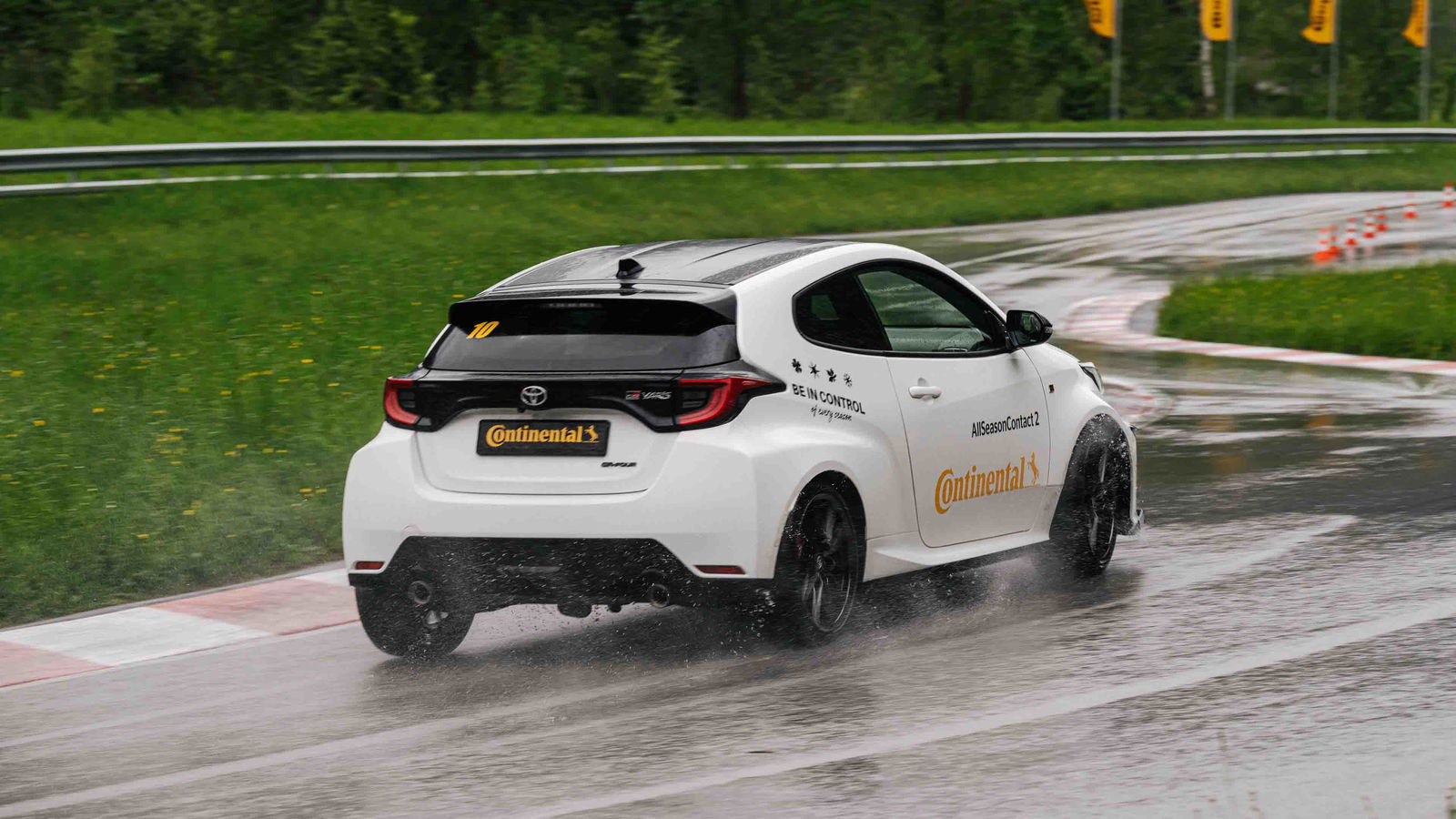 ESSAI Continental AllSeasonContact 2 : le compromi... | Gocar.be