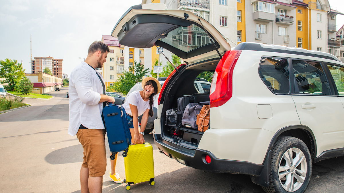 Comment bien charger les bagages dans une voiture... | Gocar.be