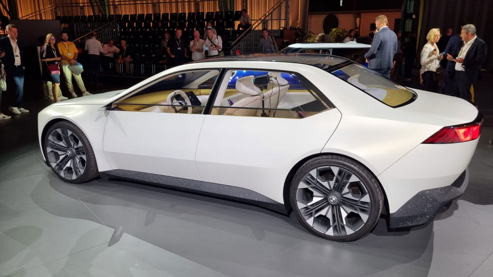 IAA 2023: BMW Vision Neue Klasse toont elektrische toekomst - Business AM